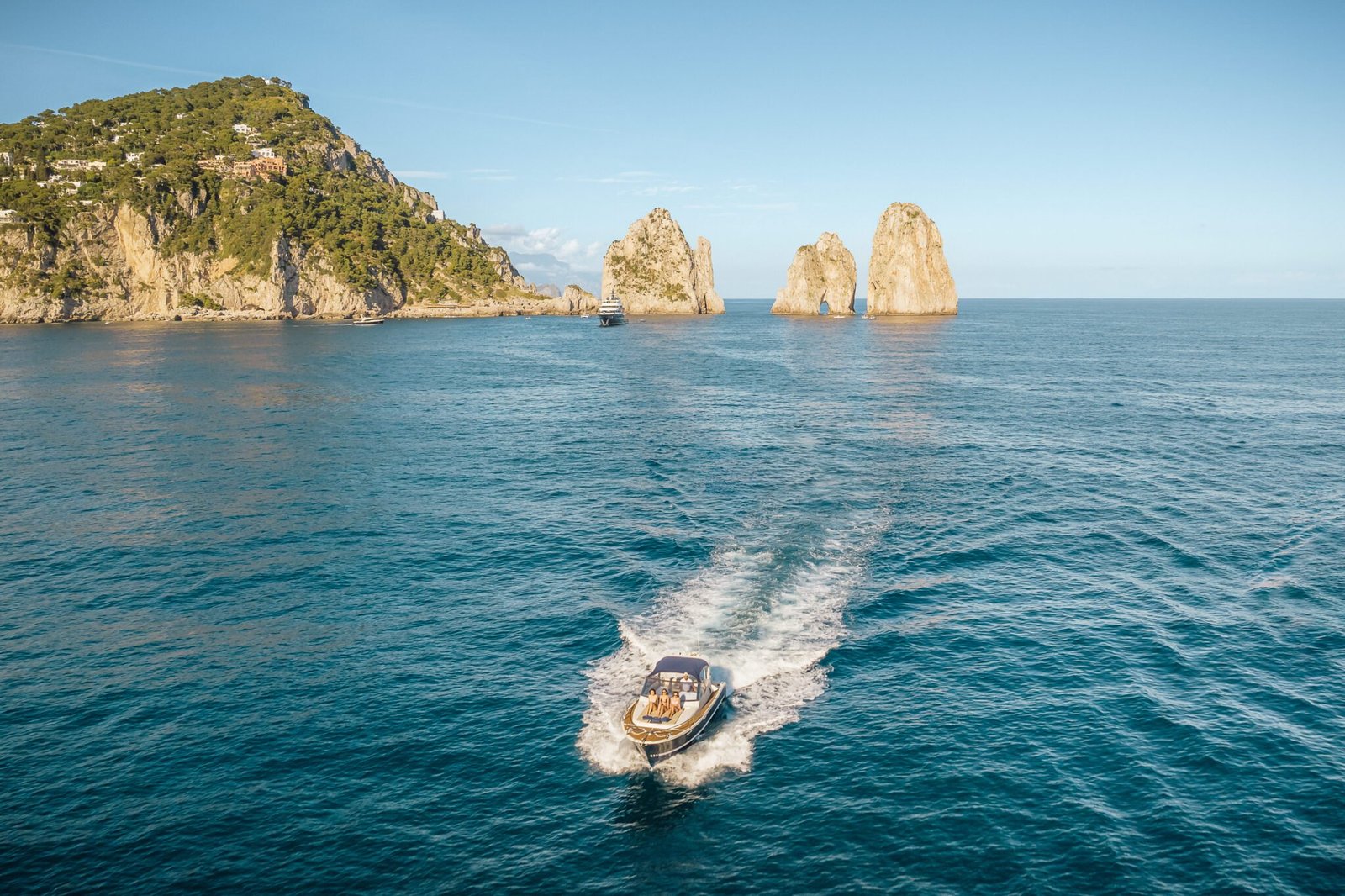Capri Tour - Roca Charter